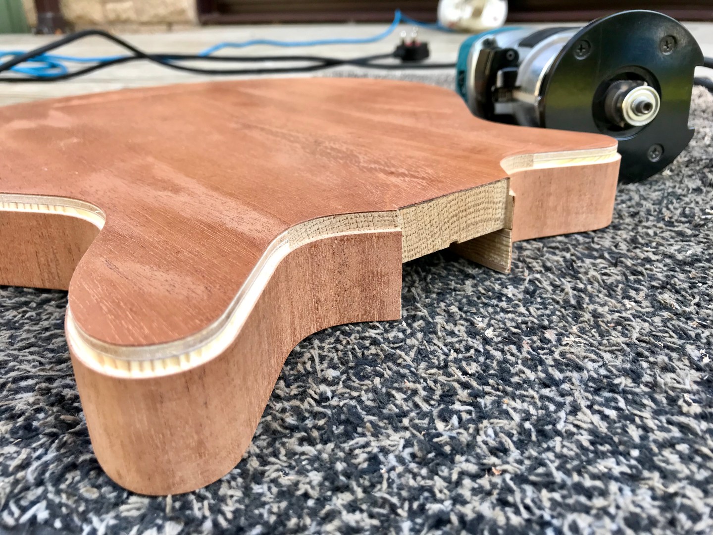 Brian May Red Special Replica Build Parts 44-46: Edge Binding ...