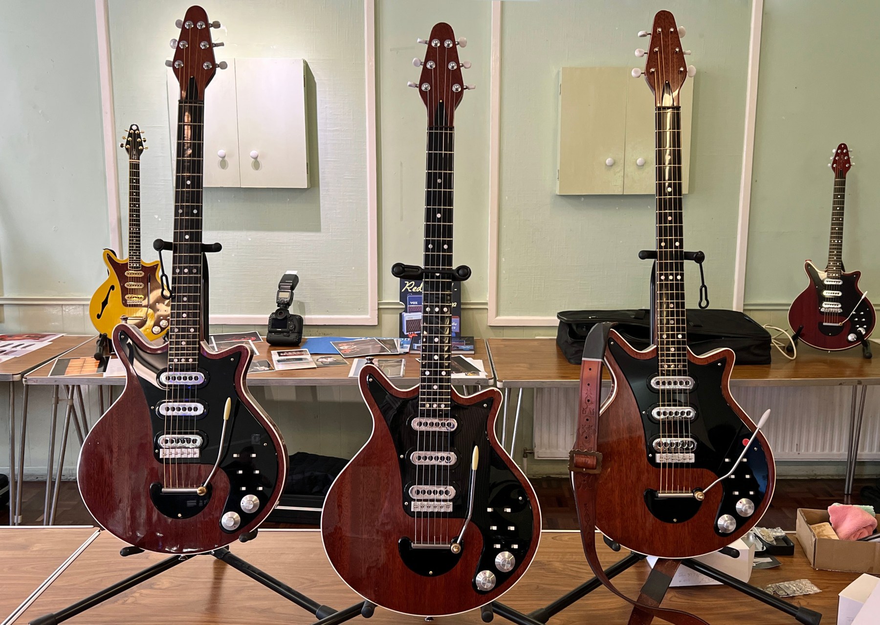 U.K. Brian May Red Special Meet-up TVH 2022 – dsgb